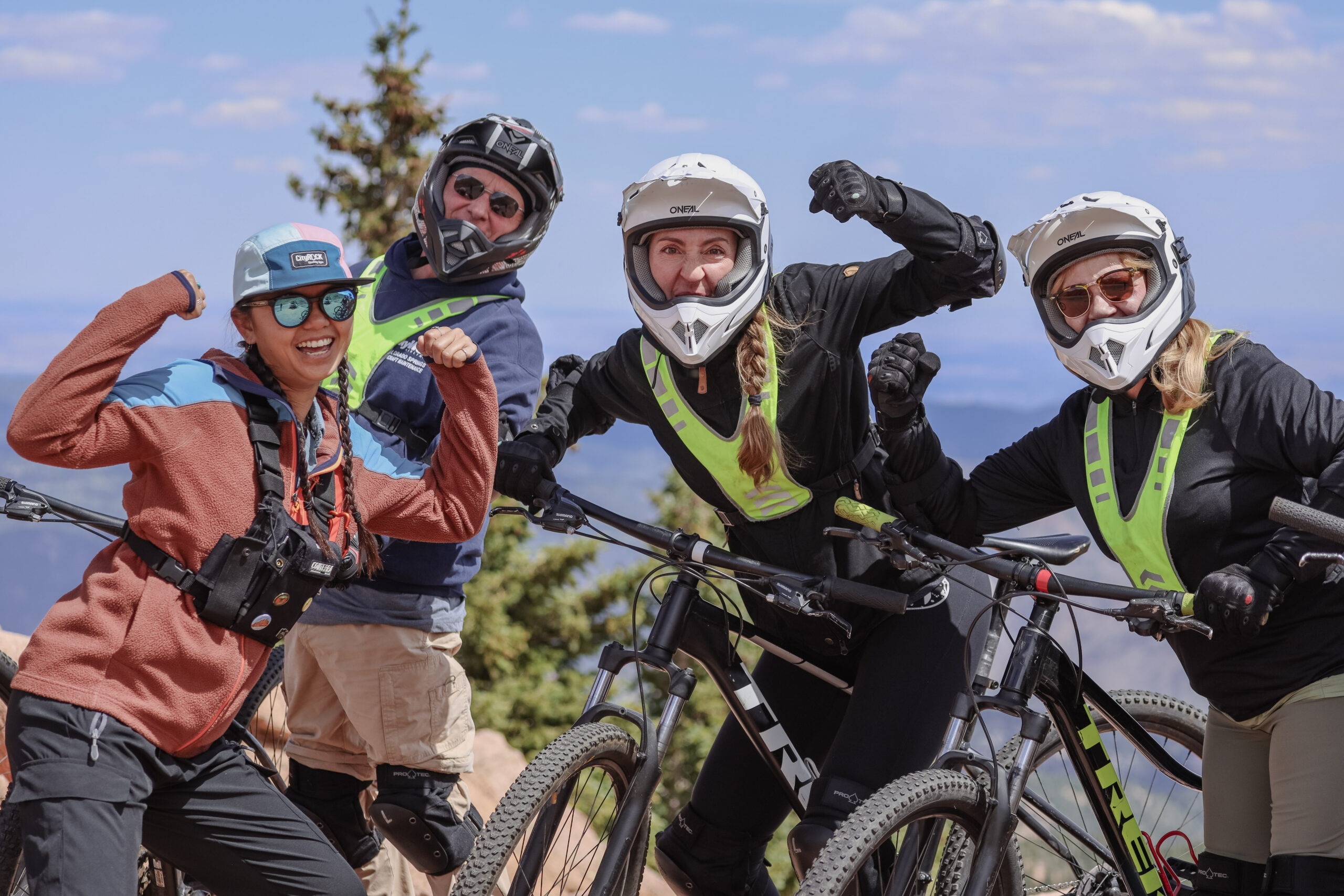 Broadmoor Outfitters:Home - Hotel Colorado Springs & Resort